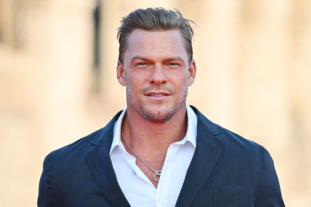Alan Ritchson Net Worth, Salary, Films Earnings and Relationships